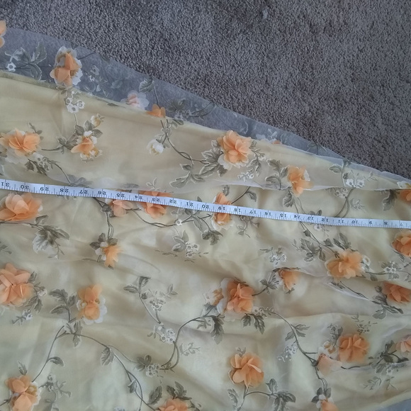 Yi Qing Quan Cheng | Dresses | Floral Dress | Poshmark